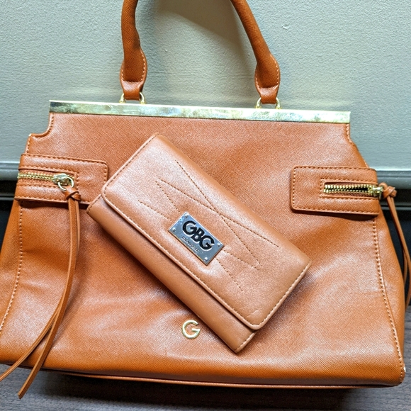 G By Guess And GBG Wallet | Bags | G By Guess Hand Purse 0 Pu And A Gbg ...